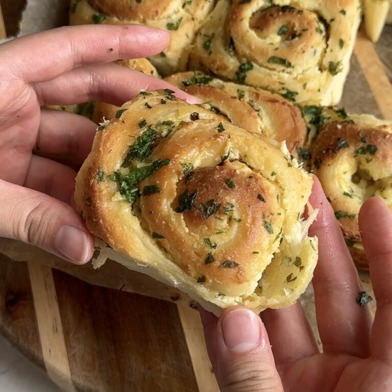 Roasted Garlic Cream Cheese Rolls - Its.ChloeH